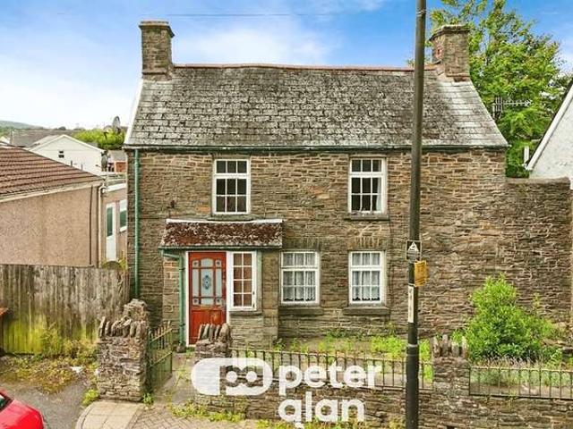 2 Bedroom Cottage House