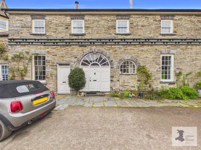 2 Bedroom Cottage House
