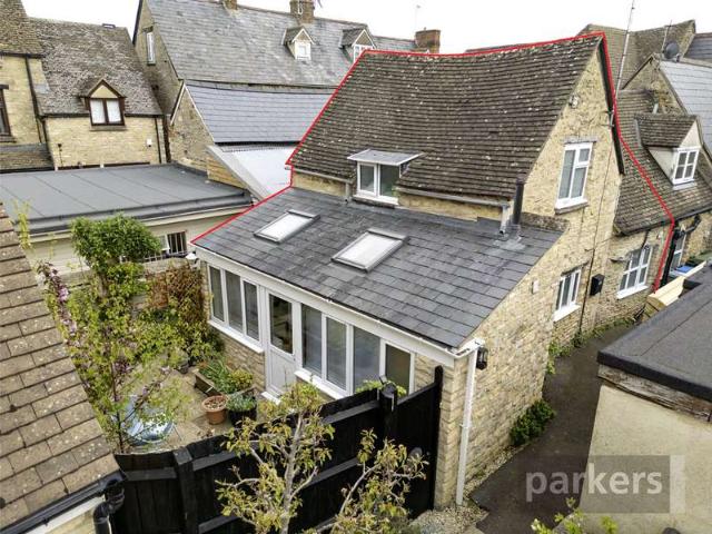 2 Bedroom Cottage House
