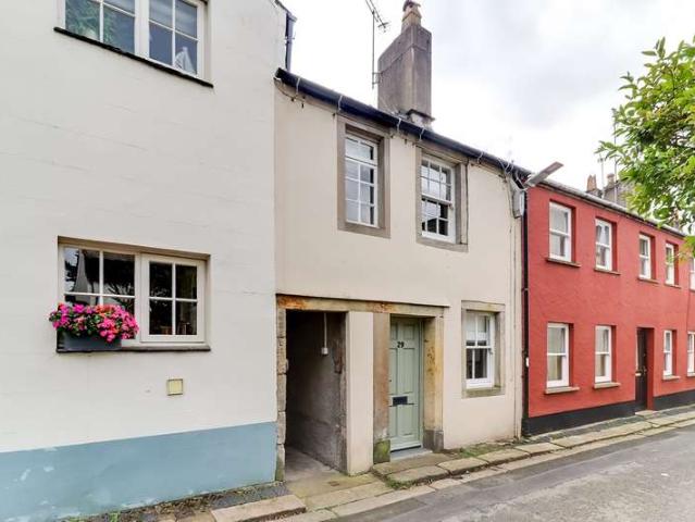 2 Bedroom Cottage House