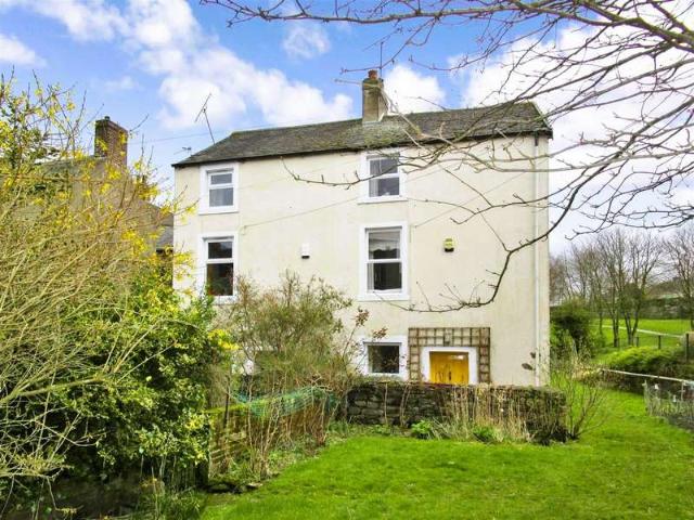 2 Bedroom Cottage House