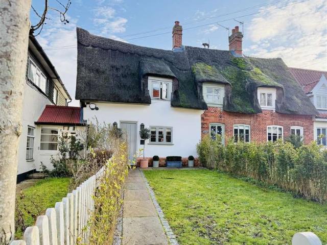 2 Bedroom End Of Terrace House