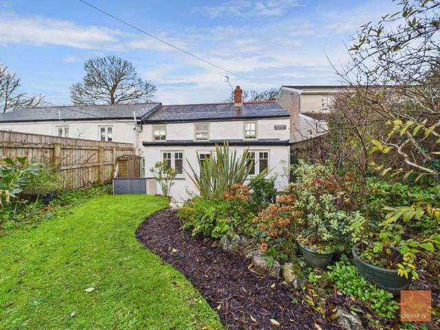 2 Bedroom Cottage House