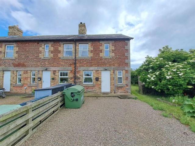 2 Bedroom Cottage House