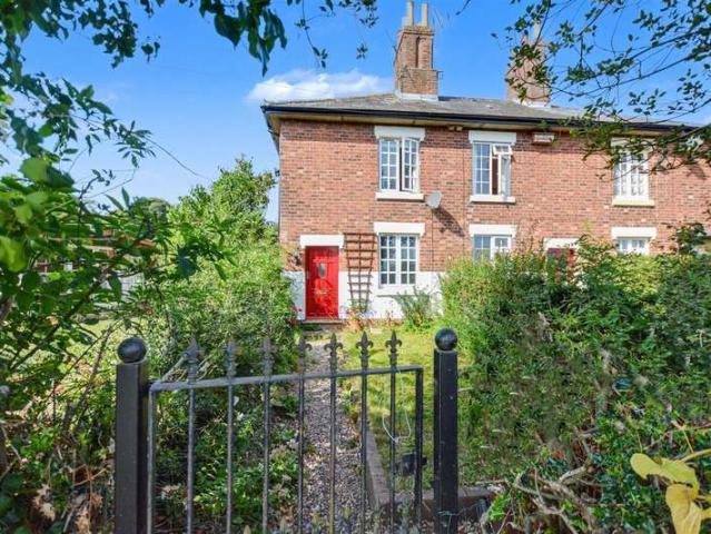 2 Bedroom Cottage House