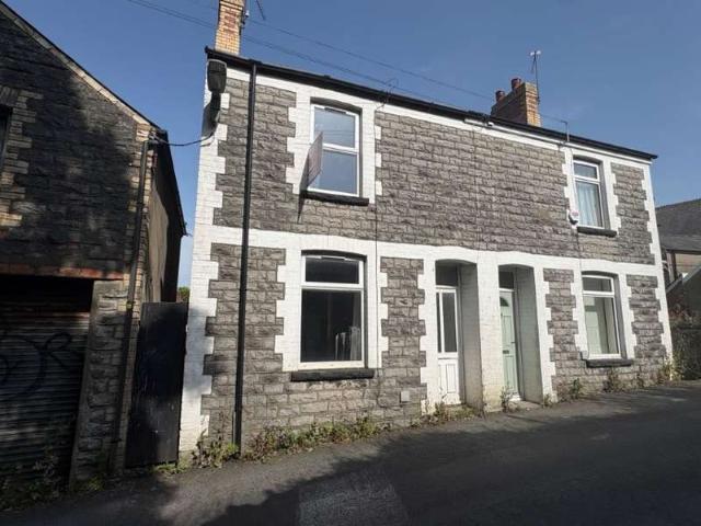 2 Bedroom Cottage House