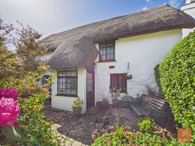2 Bedroom Cottage House