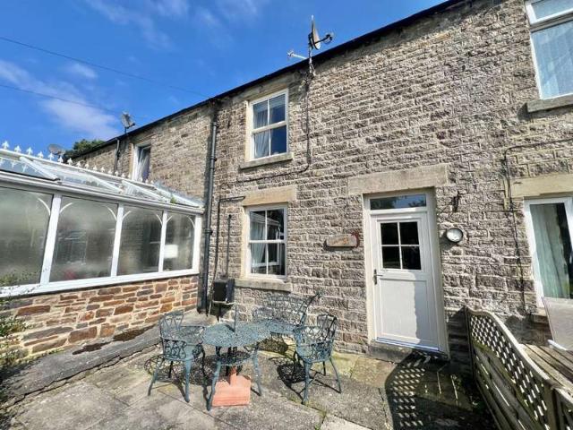 2 Bedroom Cottage House