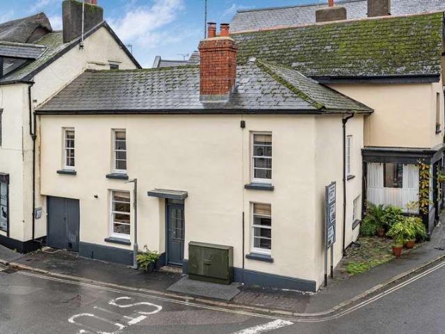 2 Bedroom Cottage House