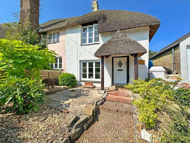 2 Bedroom Cottage House