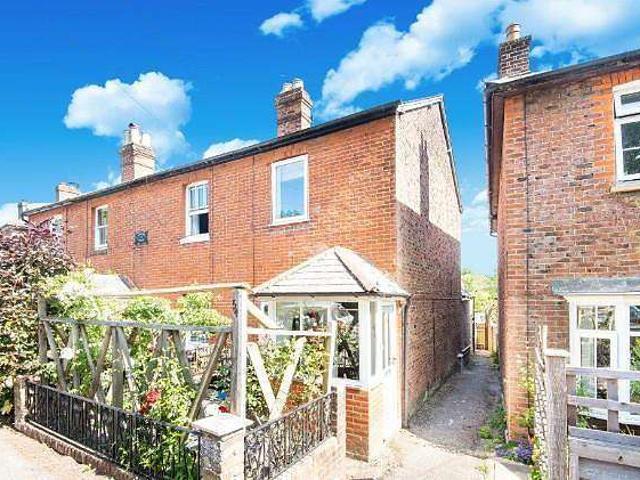 2 Bedroom Cottage House