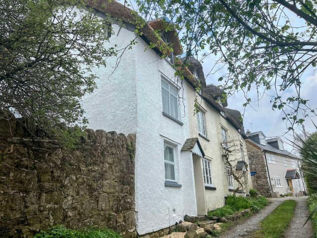 2 Bedroom Cottage House