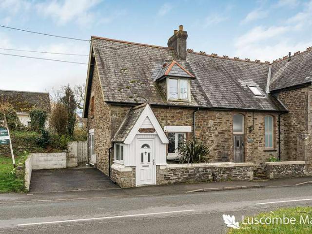 2 Bedroom Cottage House