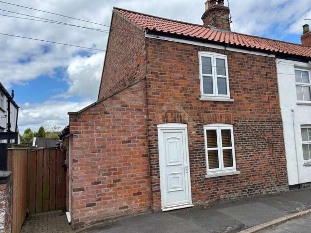 2 Bedroom Cottage House