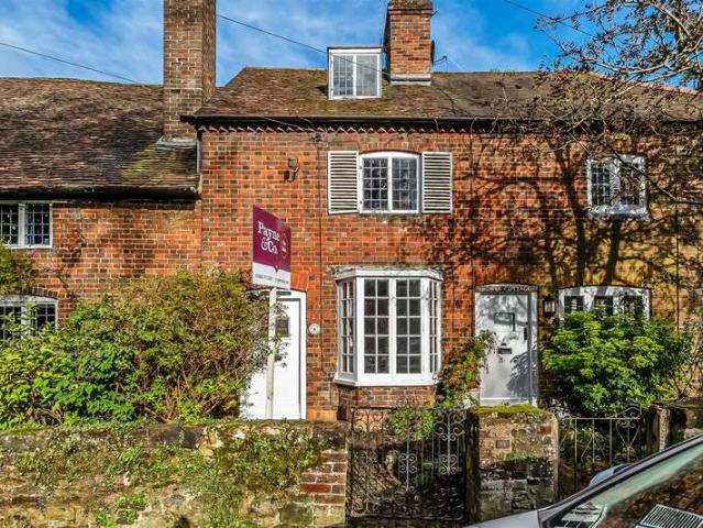 2 Bedroom Cottage House