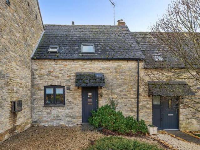 2 Bedroom Cottage House