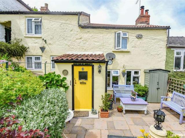2 Bedroom Cottage House