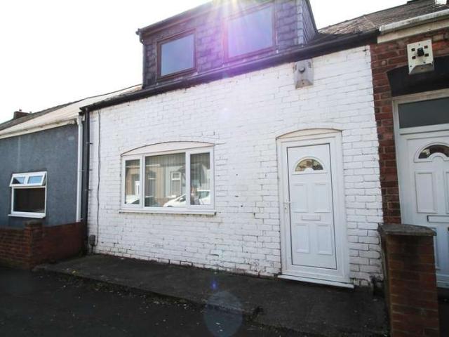 2 Bedroom Cottage House