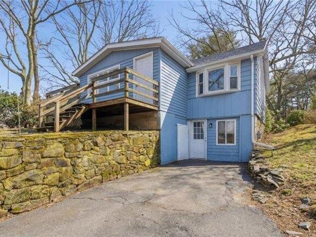 2 bedroom, Coventry RI 02816 104650925