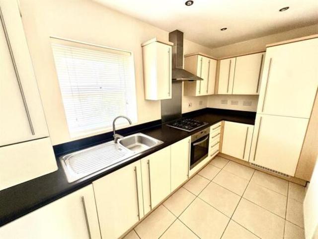 2 bedroom coach house for rent in Culverhouse Road, Swindon, SN1