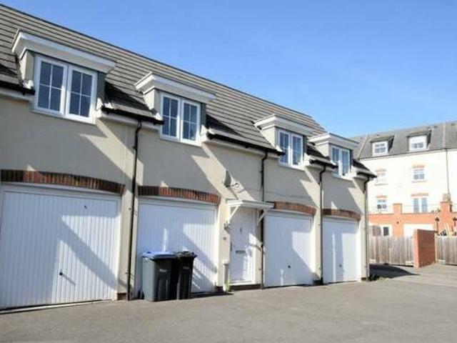 2 bedroom coach house for rent in Daisy Brook Royal Wootton Bassett SN4 7FW SN4