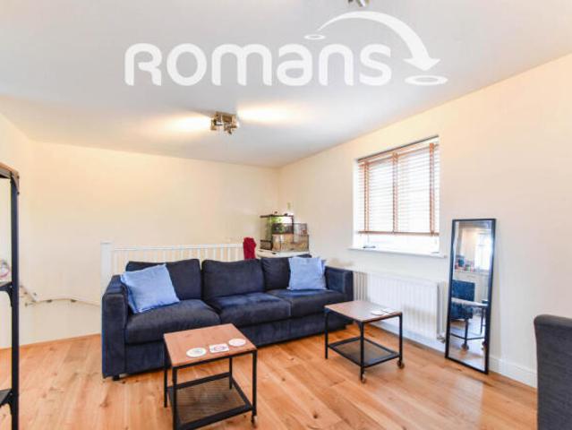 2 bedroom coach house for rent in Eyre Close, Swindon, SN25