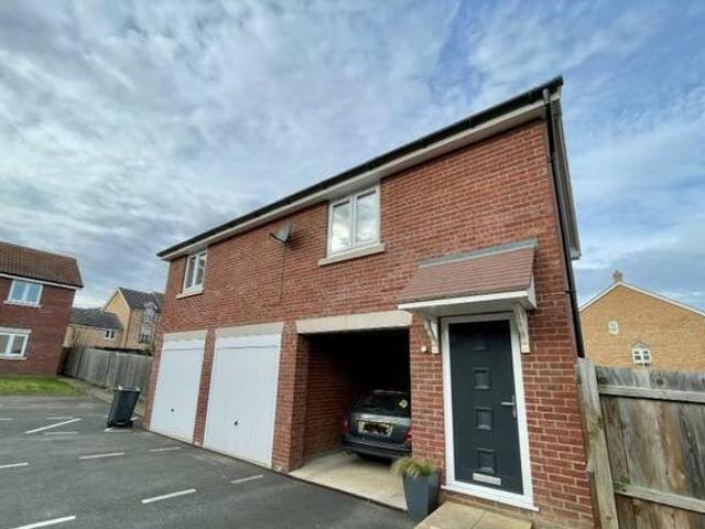 2 bedroom coach house for rent in Falcon Crescent NR8