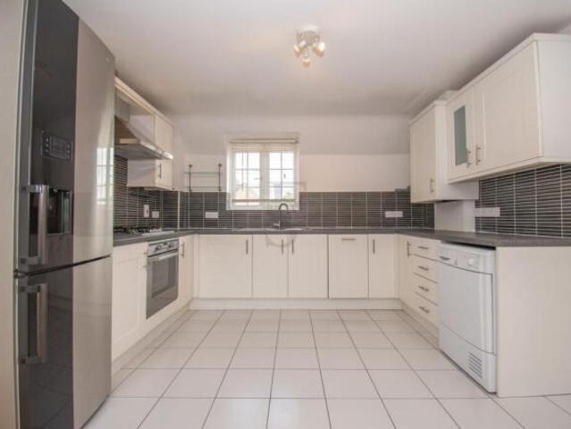 2 bedroom coach house for rent in Lawnhurst Way, Birstall, LE4