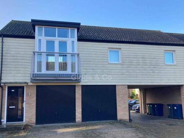 2 bedroom coach house for rent in Samuel Jones Crescent Little Paxton PE19