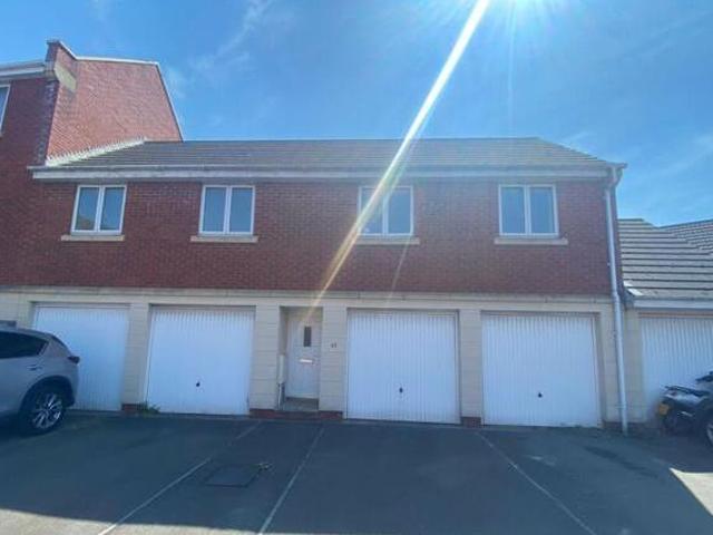 2 Bedroom Coach House For Rent In St Georges, Weston super mare