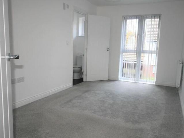 2 bedroom coach house for rent in Patrick Clayton Drive, Ashford, Kent, TN23