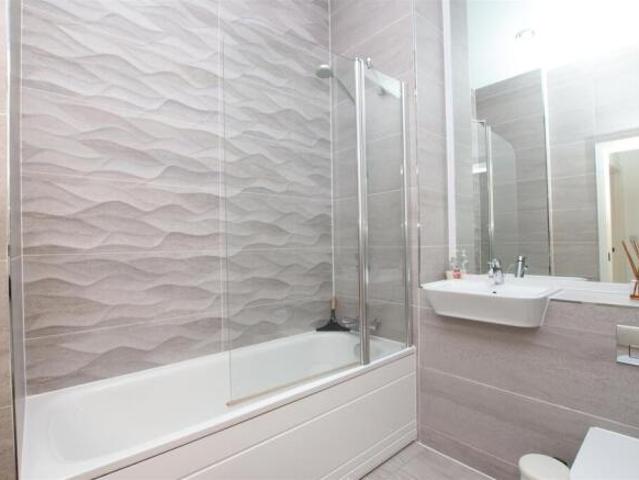 2 bedroom coach house for rent in The Mews, Victoria Bridge Road, Bath, BA2