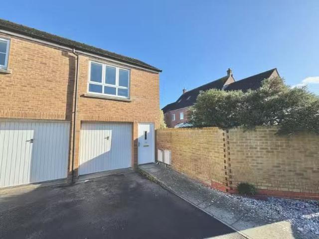 2 bedroom coach house for rent in Timor Road, Westbury, BA13
