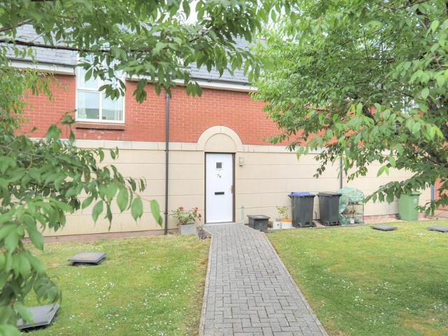 2 bedroom coach house for sale