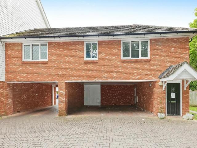 2 bedroom coach house for sale