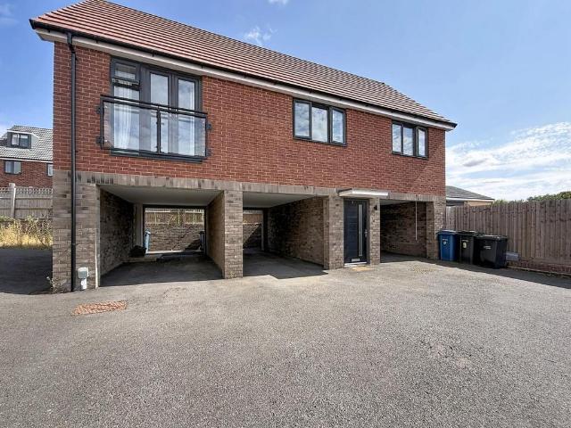 2 bedroom coach house for sale
