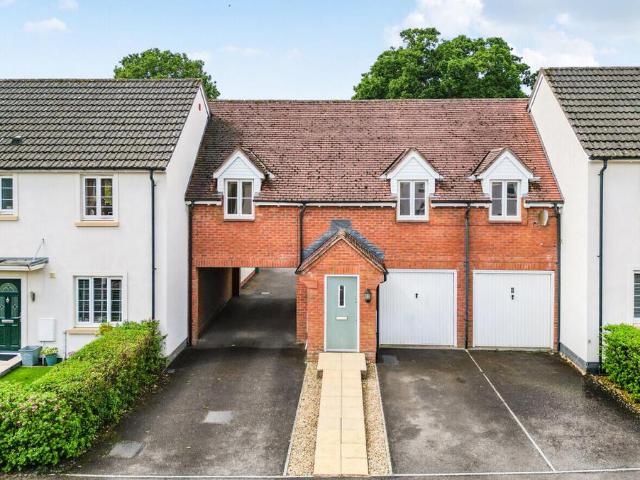2 bedroom coach house for sale