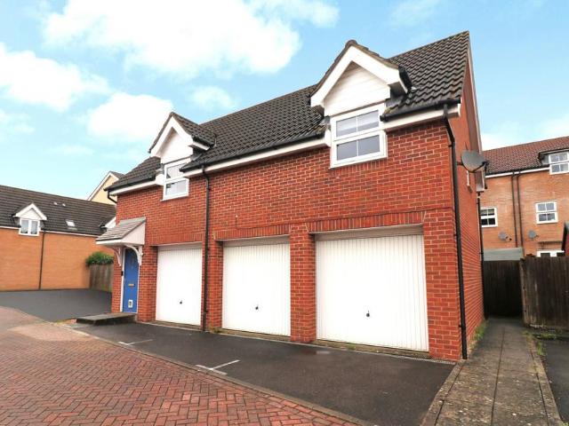 2 bedroom coach house for sale
