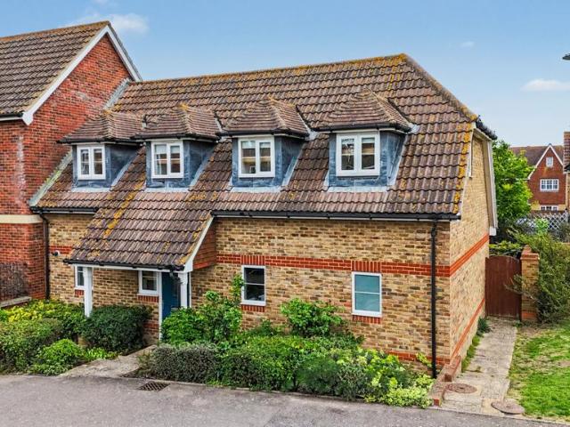 2 bedroom coach house for sale