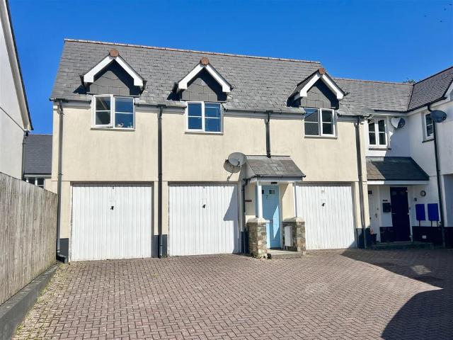 2 bedroom coach house for sale