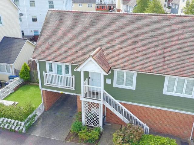 2 bedroom coach house for sale