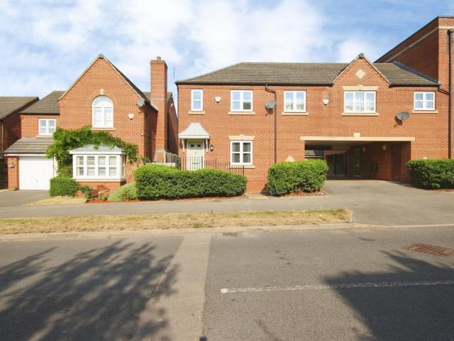 2 bedroom coach house for sale