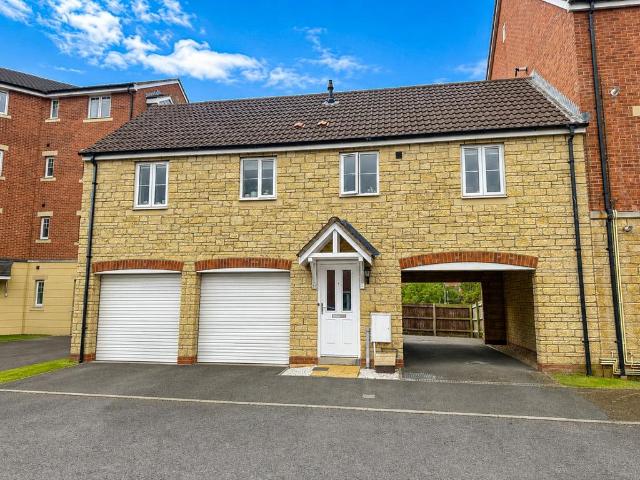 2 bedroom coach house for sale