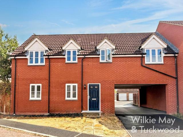 2 bedroom coach house for sale