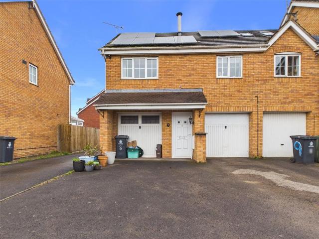 2 bedroom coach house for sale