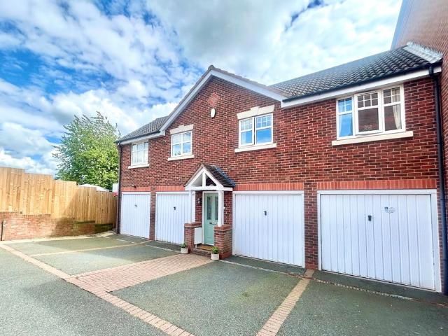 2 bedroom coach house for sale