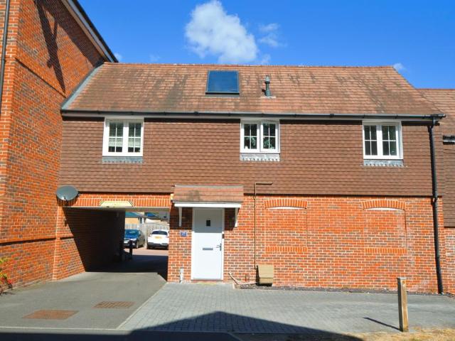 2 bedroom coach house for sale