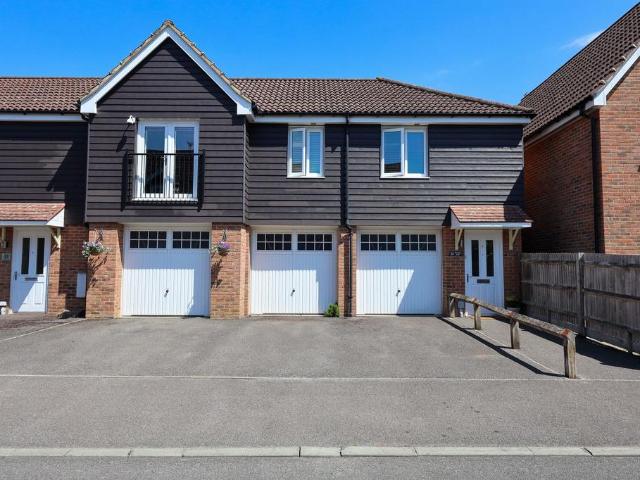 2 bedroom coach house for sale