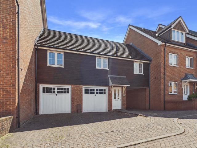 2 bedroom coach house for sale