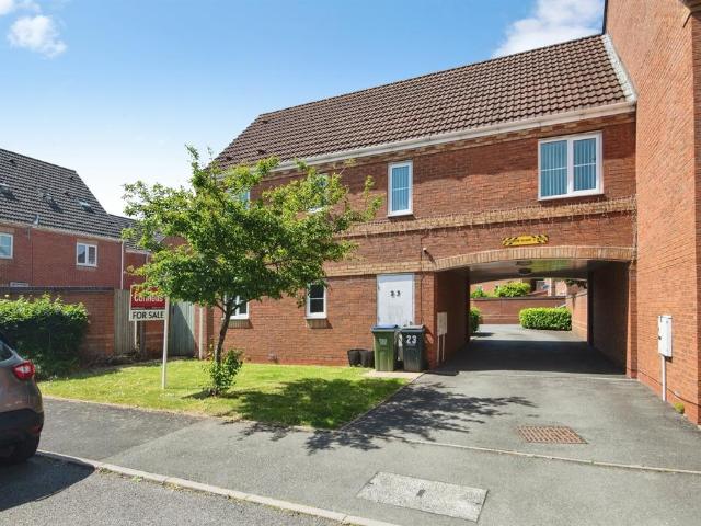 2 bedroom coach house for sale